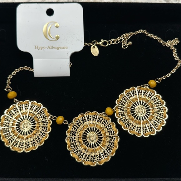 Charming Charlie | Jewelry | Charming Charlies Dark Yellow Bohem Wand ...